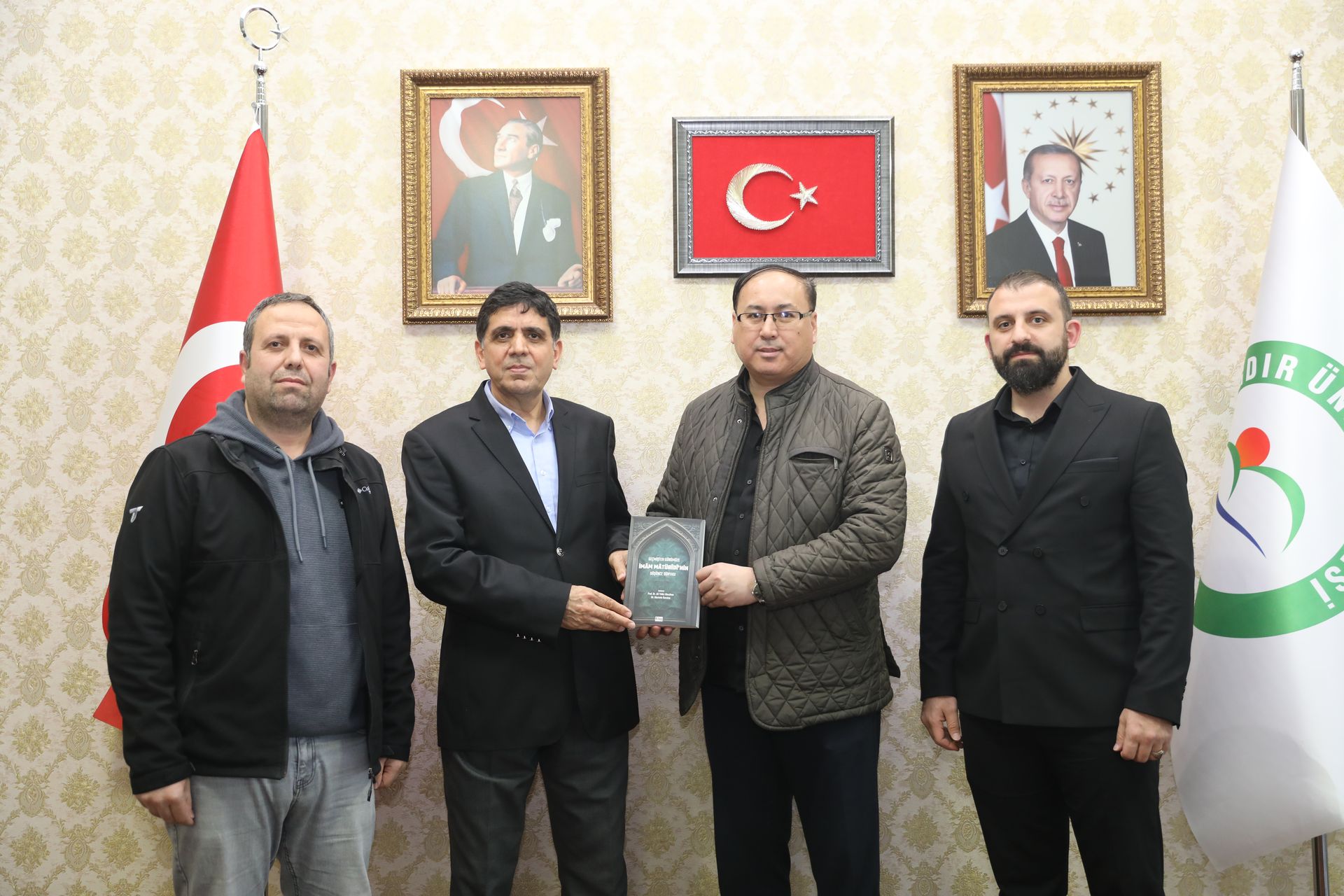 Prof. Dr. Ali Yıldız Musahan ile Dr. Mustafa Karatay’dan Rektör Alma’ya ...